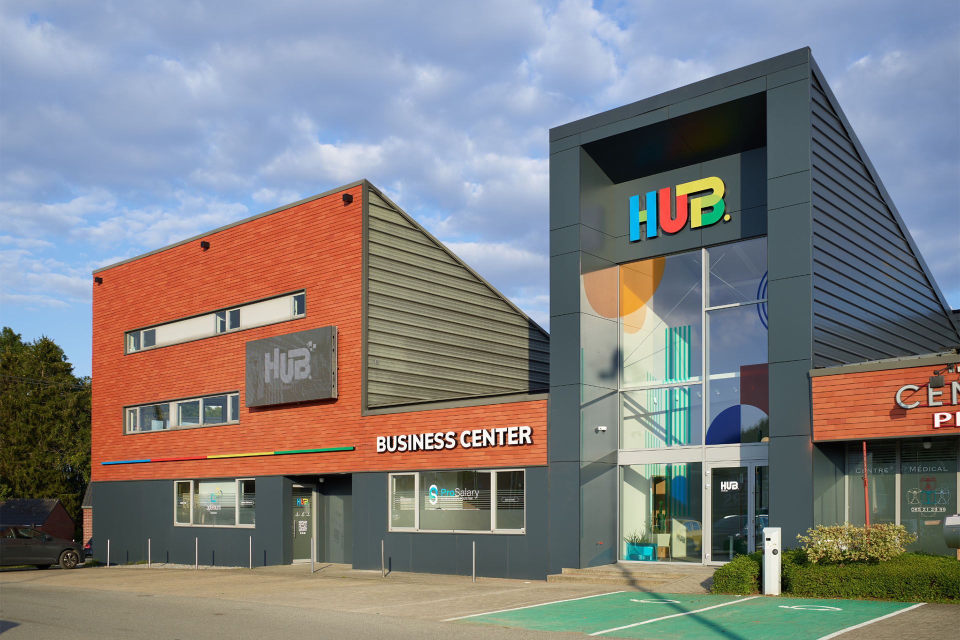 Le HUB Business Center